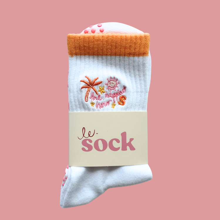 THE HAPPIEST HOUR PILATES CREW SOCK – Le-Sock